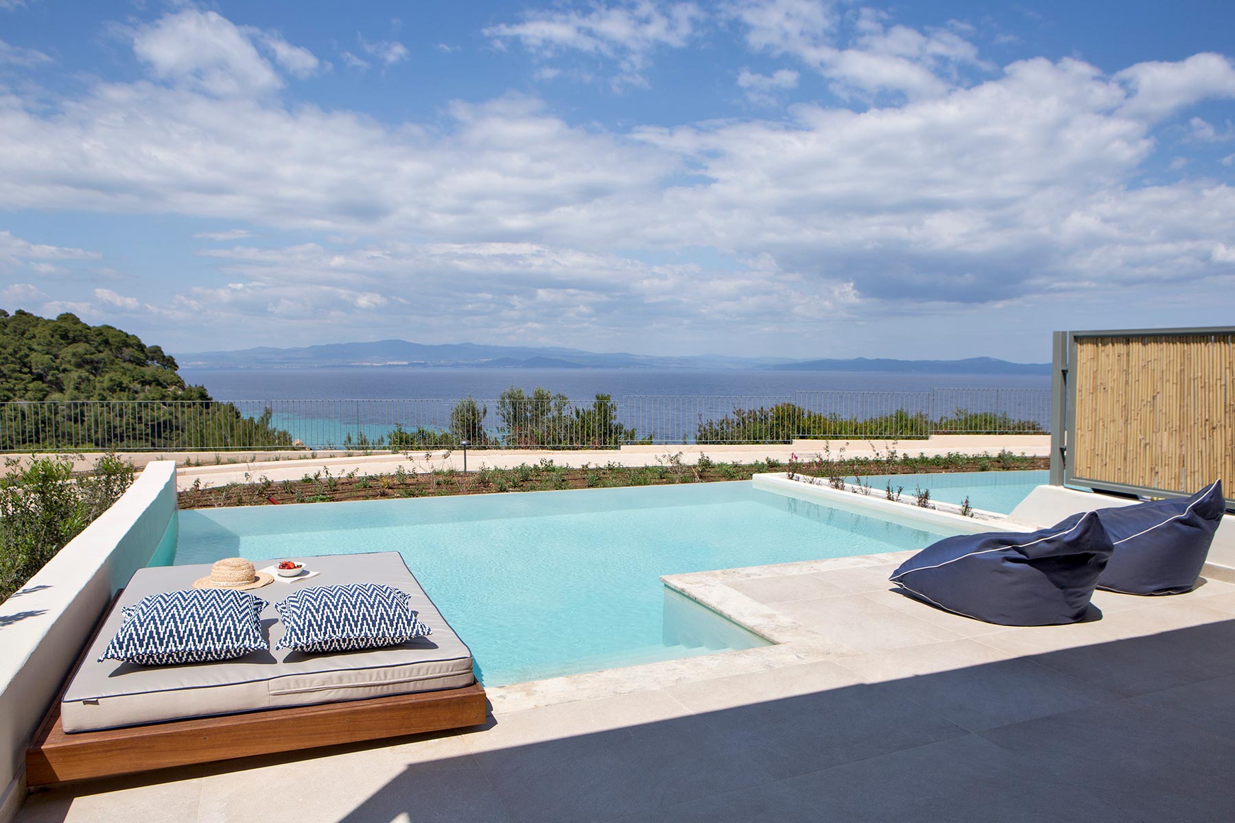 One-Bedroom Panoramic Suite with Sea View, Private Pool & Jacuzzi | Cora Hotel & Spa