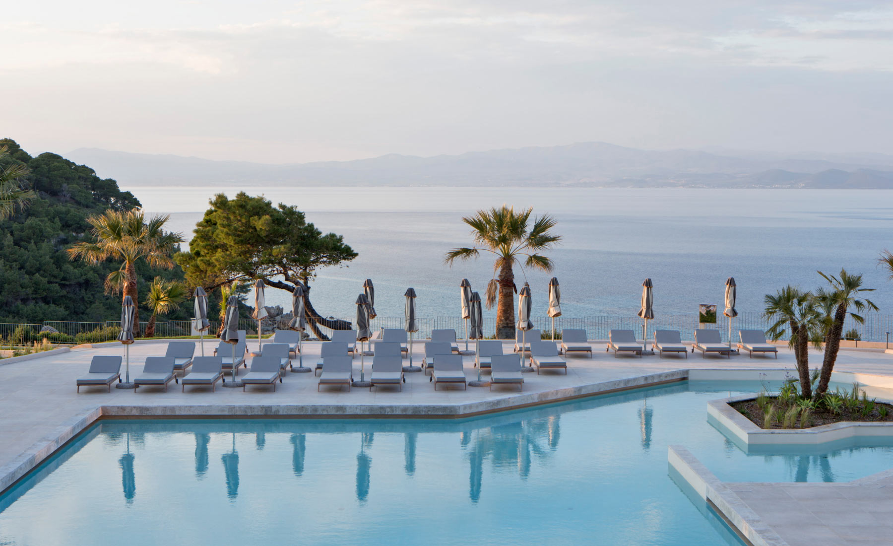 Pools | Cora Hotel & Spa